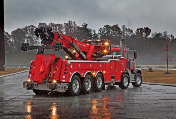 What are the Specialized Functions of a Wrecker Tow Truck in the Towing ...