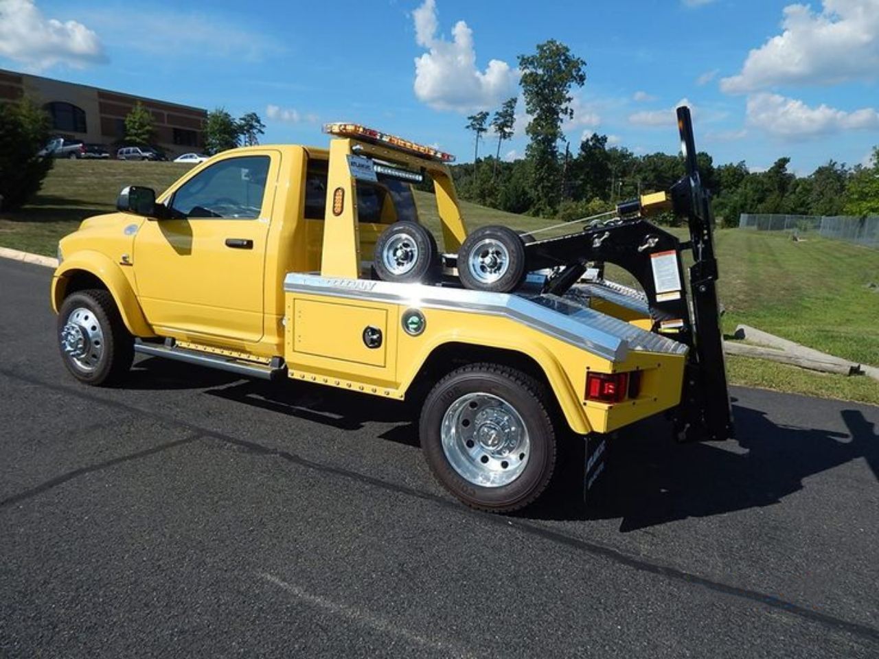 Repo Tow Trucks: Rapid Repossession with Professional Efficiency – Tow ...