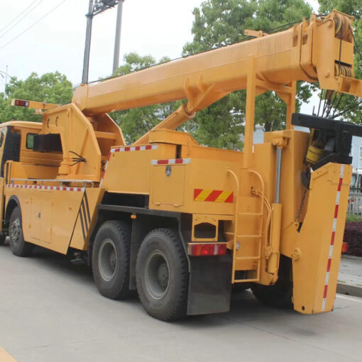 DONGFENG 60 Ton Rescue Heavy Duty Rotator Wrecker Truck Tow Crane