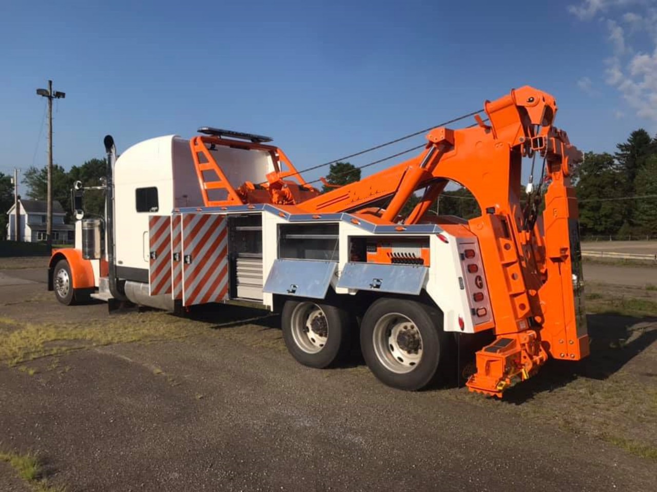 Jamaica's Wrecker Tow Trucks: Swift Recovery Solutions Tow Crane