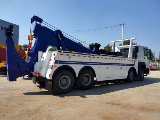 Recovery Truck Milestone: New Heights in Indonesia – Tow Crane