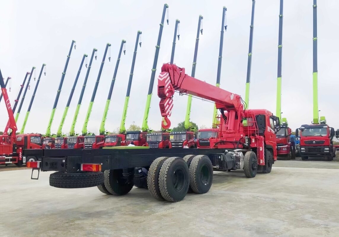 12 Wheelers Truck Telescopic Crane 14 Ton Tow Crane