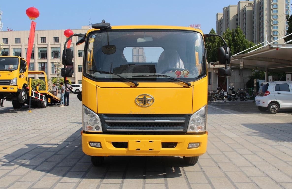 Faw 4.5 Ton Rollback Carrier Tow Crane