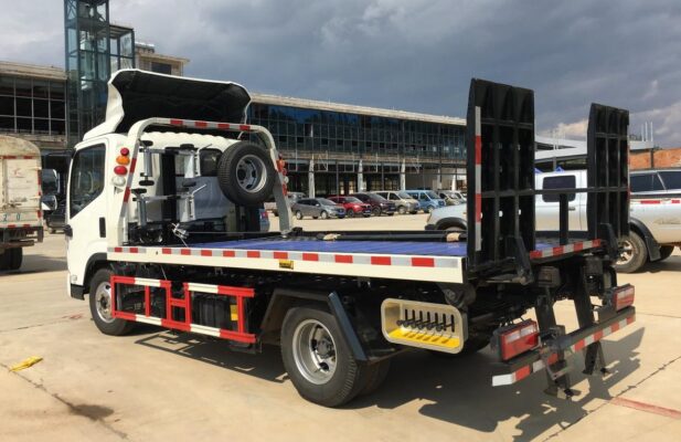 Faw 4.5 Ton Rollback Carrier Tow Crane