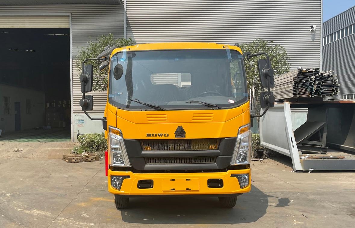 Howo 4.4Ton Rollback Carrier Tow Crane