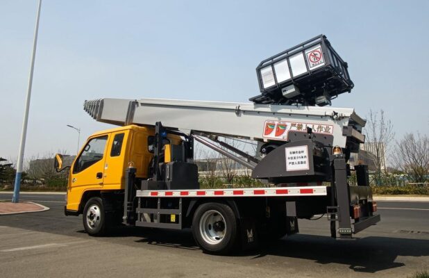 Jmc 4.5 Ton Ladder Aerial Work Vehicle Tow Crane